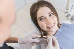El color natural de los dientes - OdontoCenter